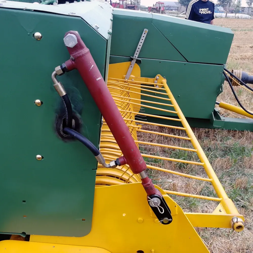 China Rectangle Hay Square Baler for Farm Hay Baling , Manufacturer ...